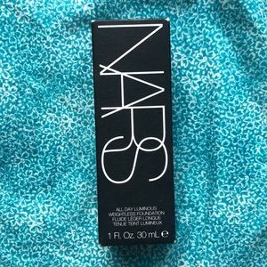 NARS Makeup | Sheer Glow Foundation Cadiz 1 Oz | Poshmark